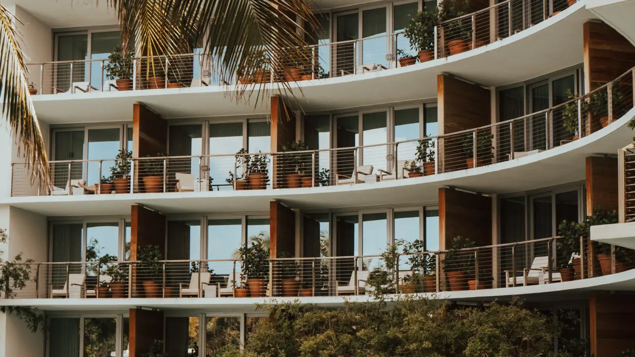 Accredited Investor vs Qualified Purchaser: Definition & Differences | Moonfare